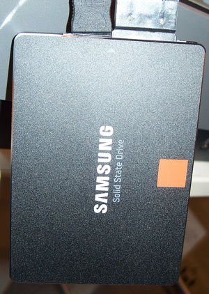 Die Samsung 840 Series gibt es in der Basic und in der Pro Ausführung ...